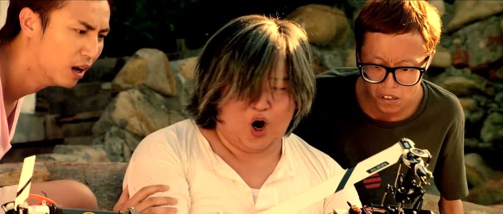 THE 33D INVADER (蜜桃成熟時33D) de Cash Chin (2011) – Loving movies